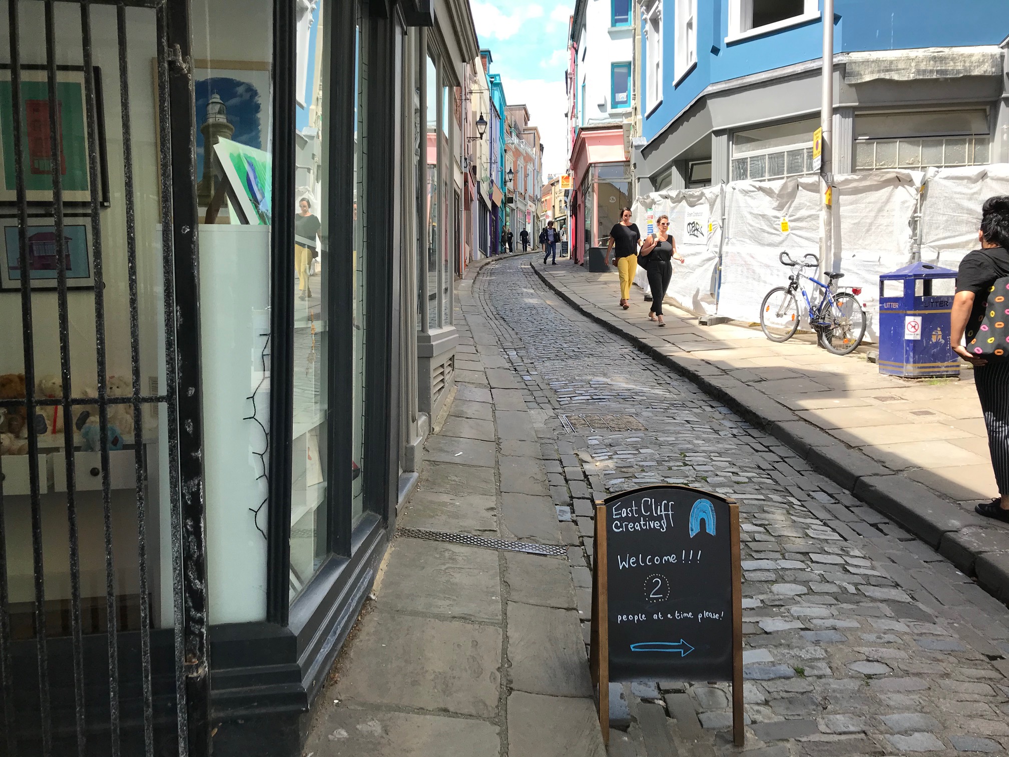 A walk through town – A Journal of the Plague Year