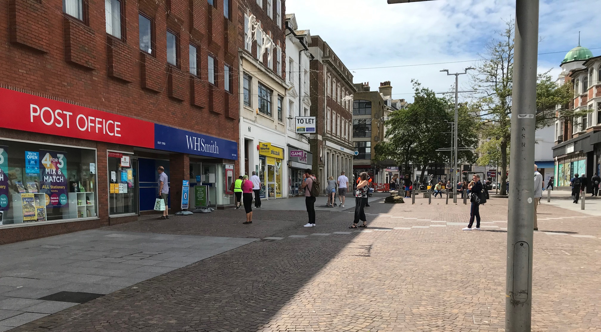 A walk through town – A Journal of the Plague Year